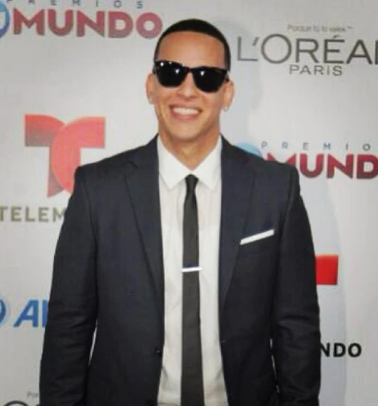 Papi Lover | Daddy Yankee Wiki | Fandom