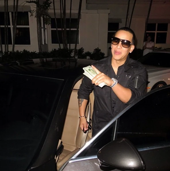 Guayando | Daddy Yankee Wiki | Fandom