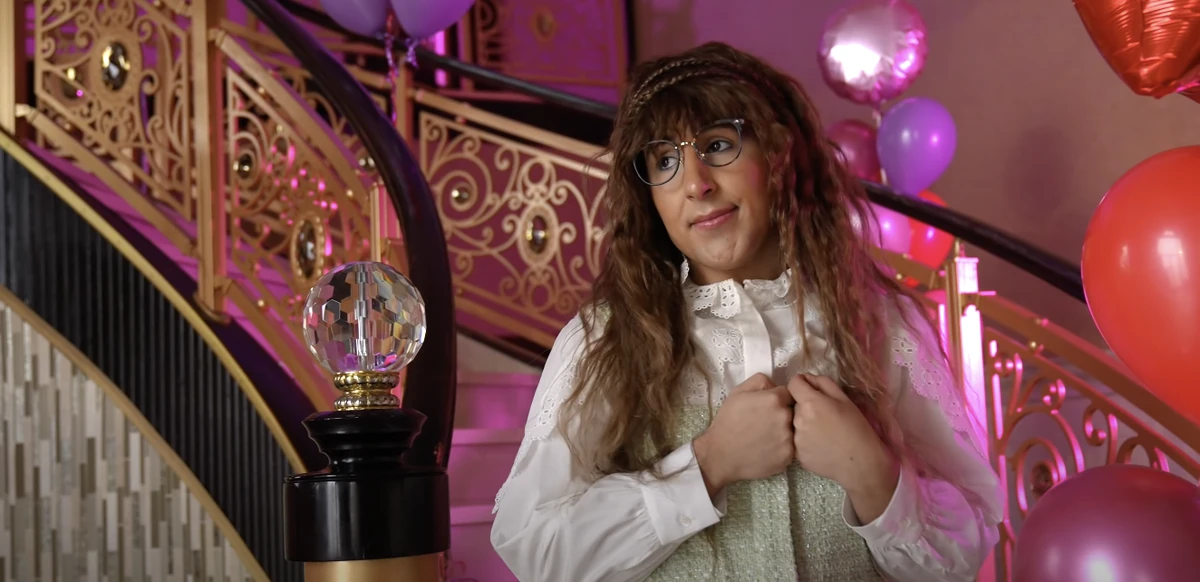 Gladys | Dan & Riya Wiki | Fandom