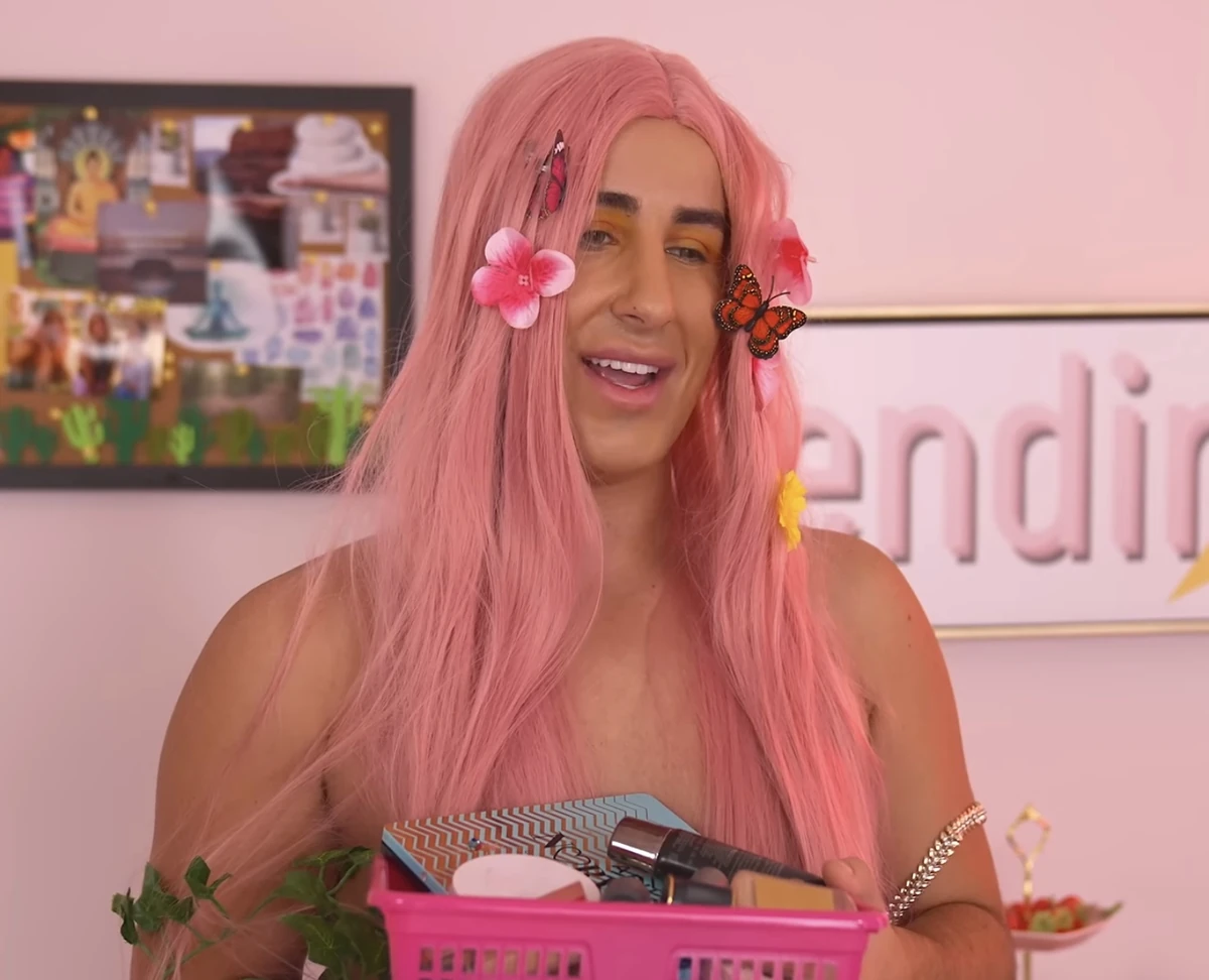 Willow | Dan & Riya Wiki | Fandom