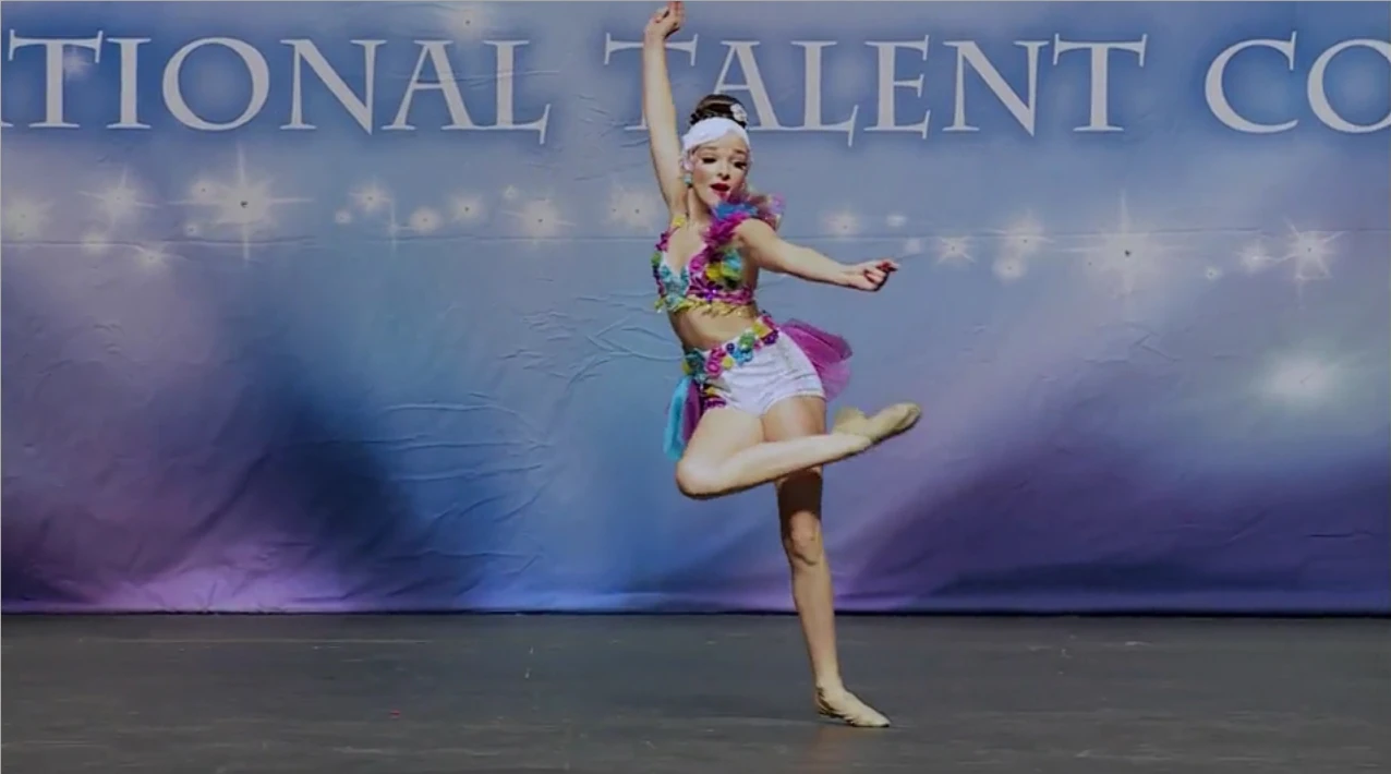 Kendall Vertes Dancing On Stage