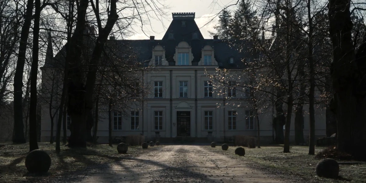 Waldhotel Winden | Dark Wiki | Fandom