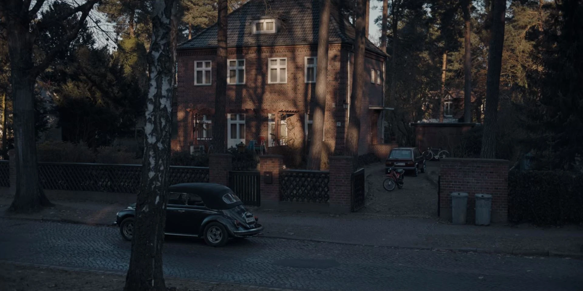 Nielsen Family Home | Dark Wiki | Fandom