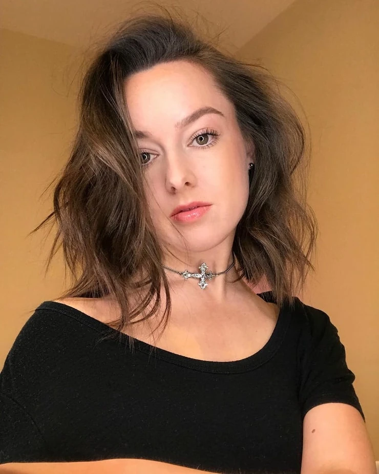 Grace Bruce | Dark Universe Wiki | Fandom