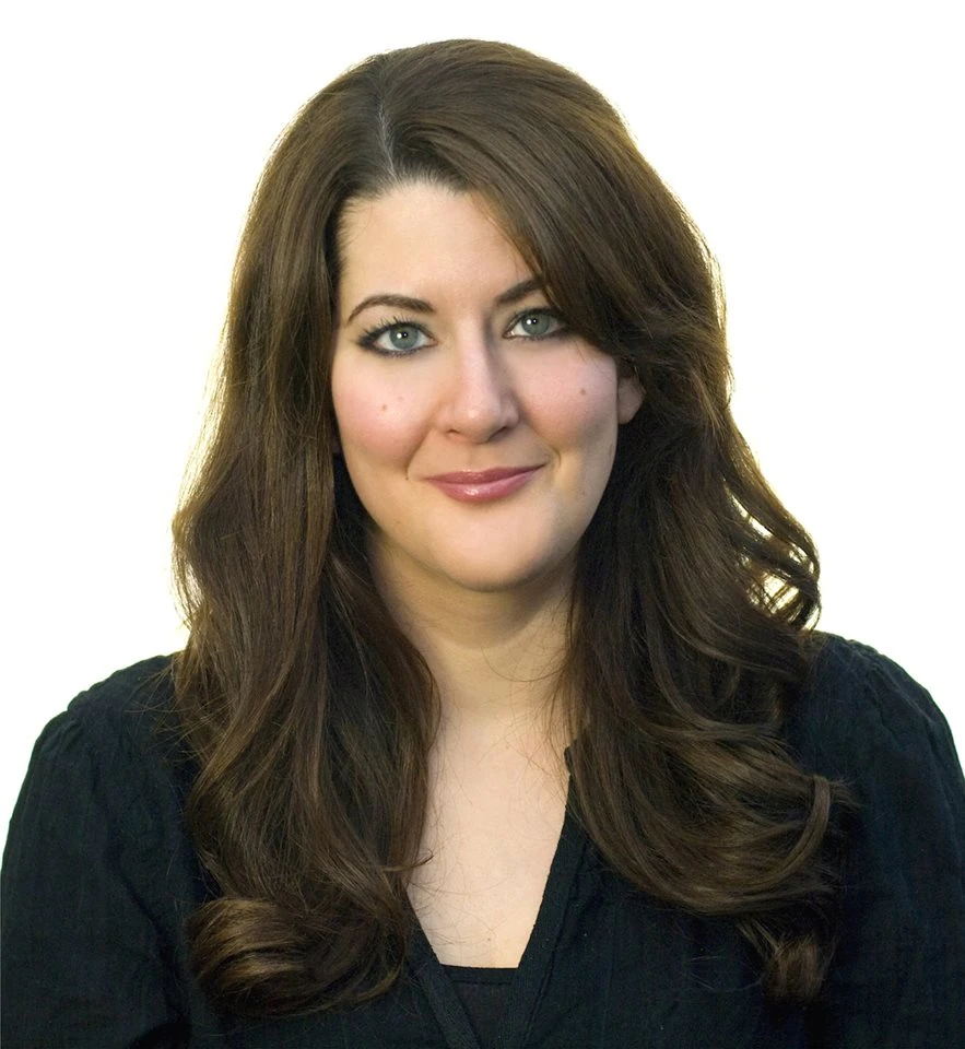 Laura Bacon | The Dark Crystal Wiki | Fandom