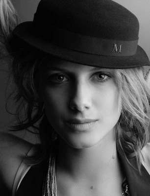 Emily Porter | Dark Forces MUSH Wiki | Fandom