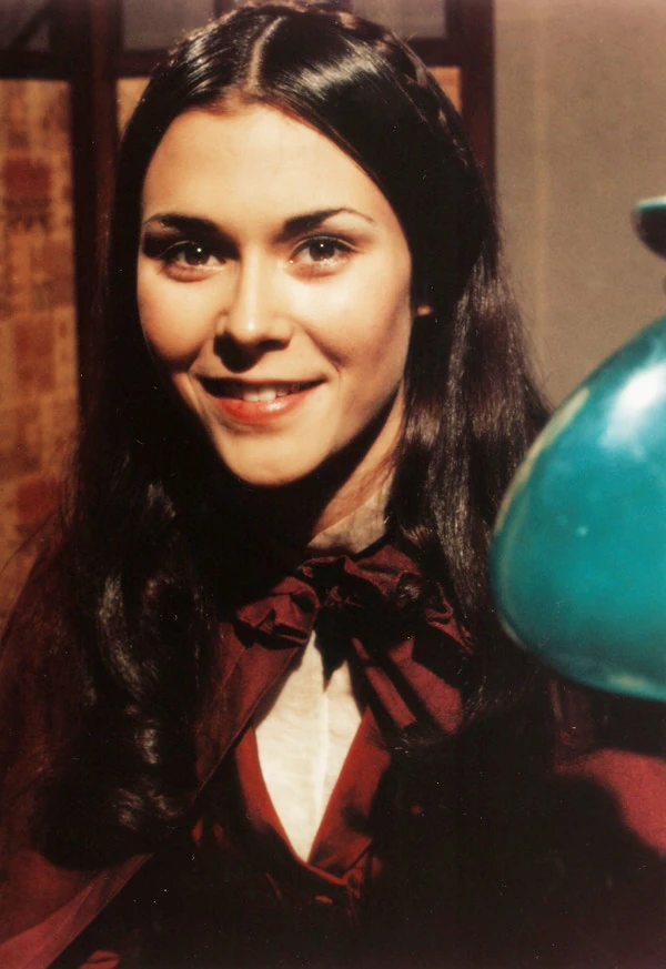 Daphne Harridge | The Dark Shadows Wiki | Fandom
