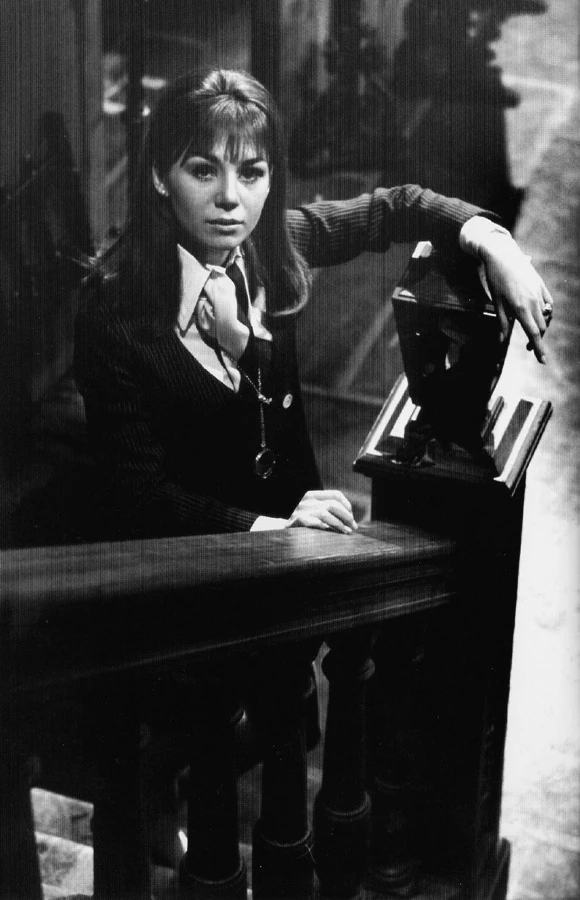 Cast Of Dark Shadows 1960