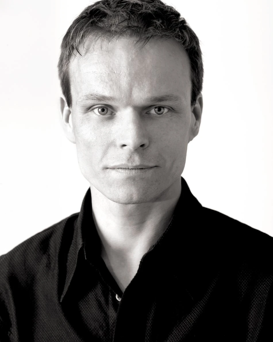 Alec Newman | The Dark Shadows Wiki | Fandom