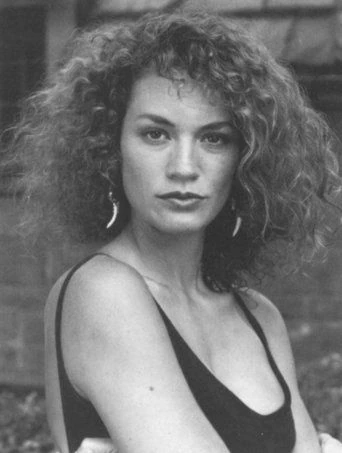 Maggie Evans (1991) | The Dark Shadows Wiki | Fandom