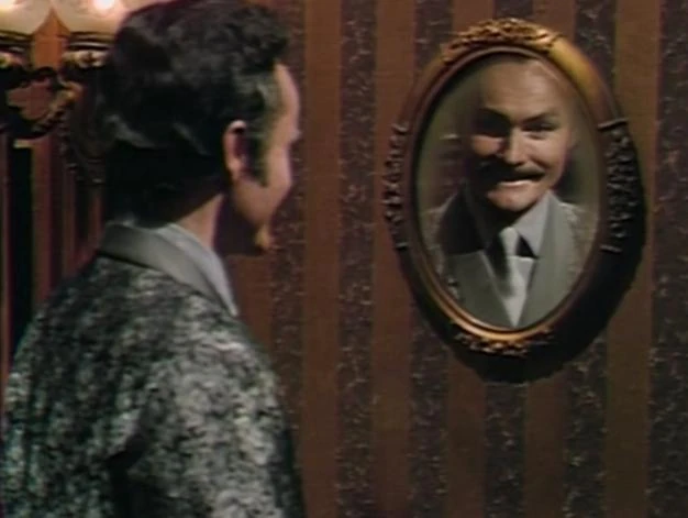 Mirror | The Dark Shadows Wiki | Fandom