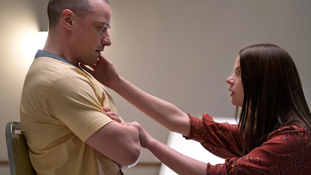 James McAvoy’s Beast Will Have 21 Personalities in ‘Glass’ | Fandom