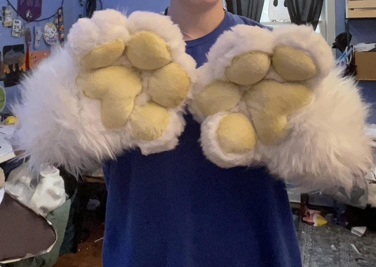 I FINISHED MY FIRST PAIR OF FURSUIT PAWS | Fandom