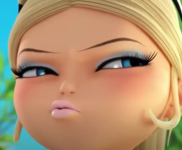 ChLoE wHaTeVeR hApPeNd To YoU...? | Fandom