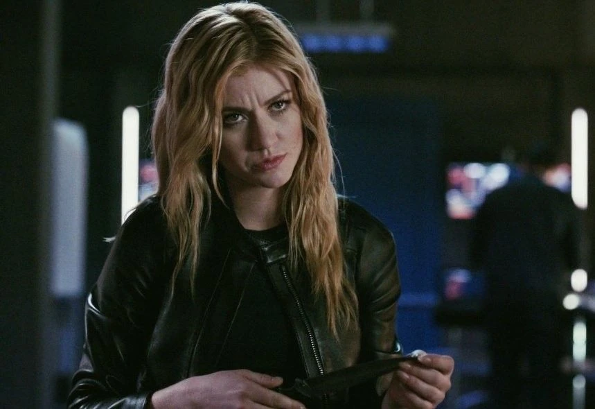 Mia Queen (Earth-942) | DC Arrow Rebirth Wiki | Fandom