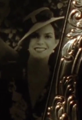 Martha Wayne (Earth-97) | DC Burtonverse Wiki | Fandom