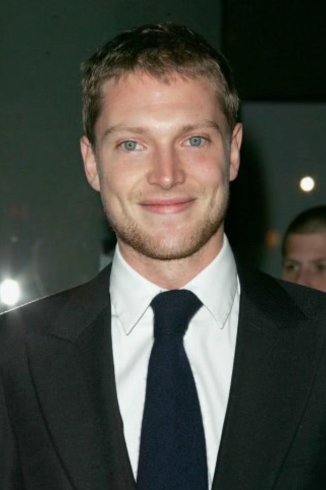 Simon Woods | DC Comics Cinematic Universe Wiki | Fandom