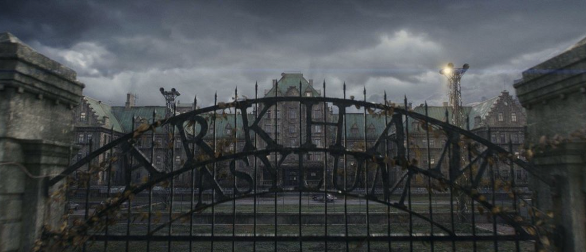 Arkham Asylum Dc Comics Cinematic Universe Wiki Fandom