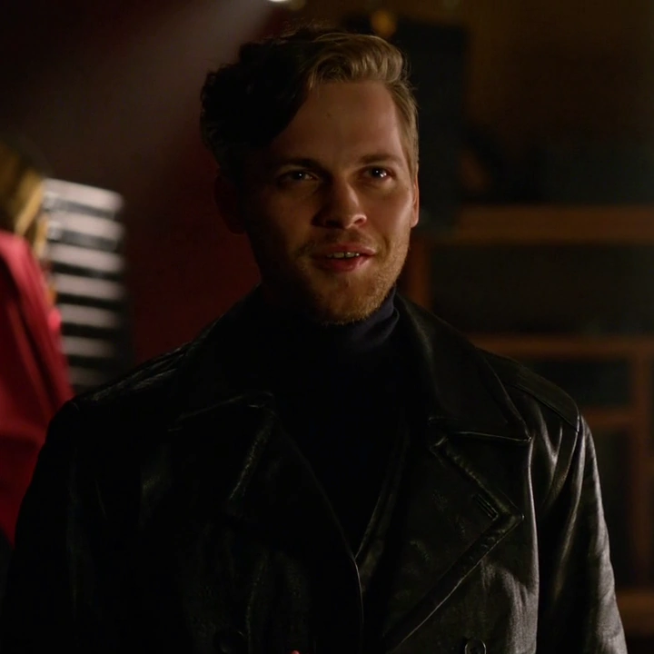 Lonnie Machin | Arrowverse Wiki | Fandom