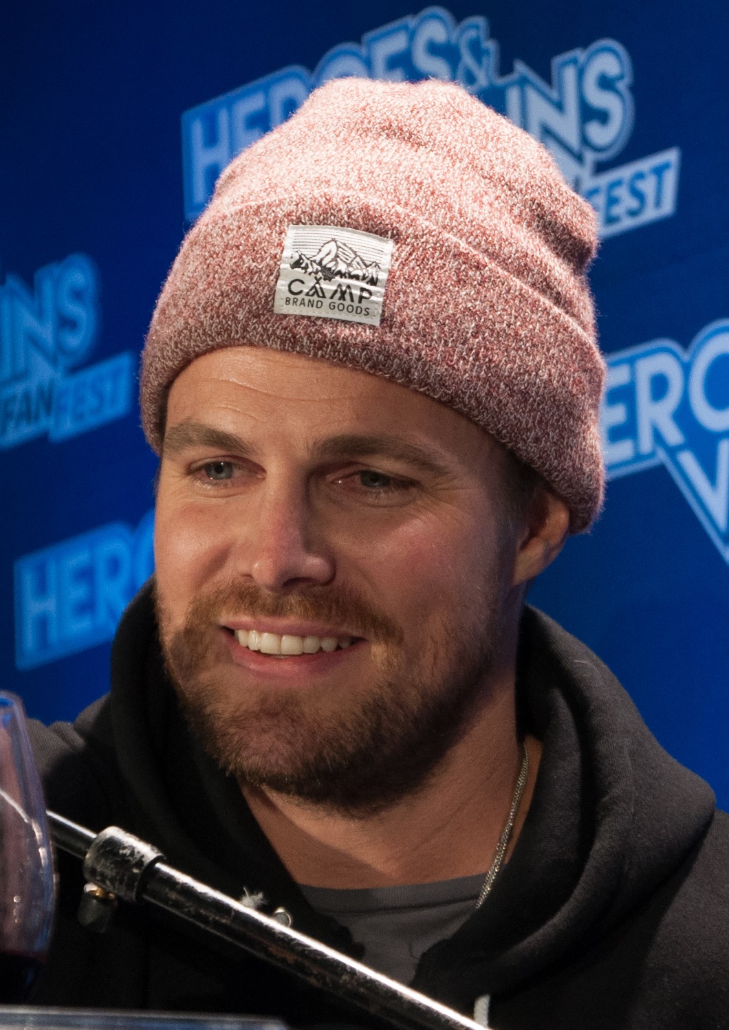 Stephen Amell | Arrowverse Wiki | Fandom