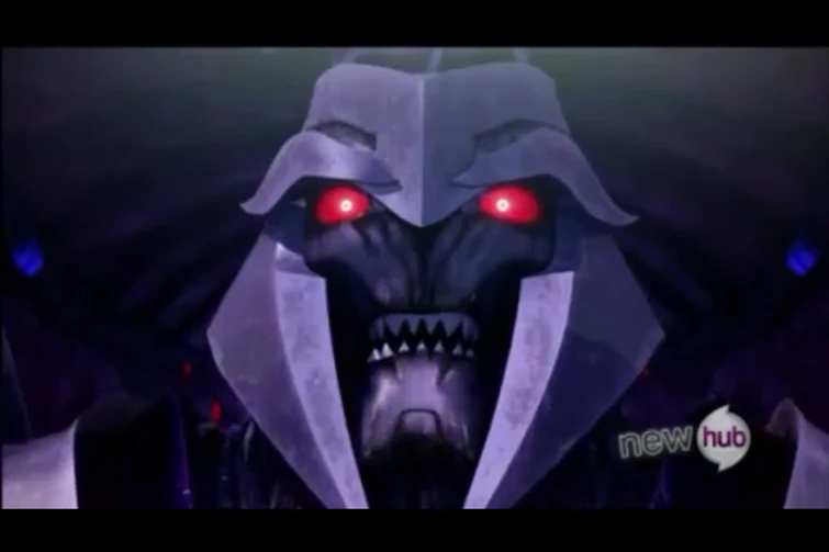 Is it just me or does Megatron have a Skeletal/Undead face in prime ...