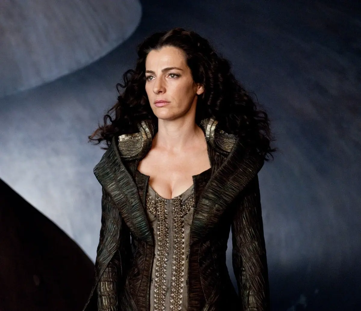 Lara Lor-Van | DC Cinematic Universe Wiki | Fandom