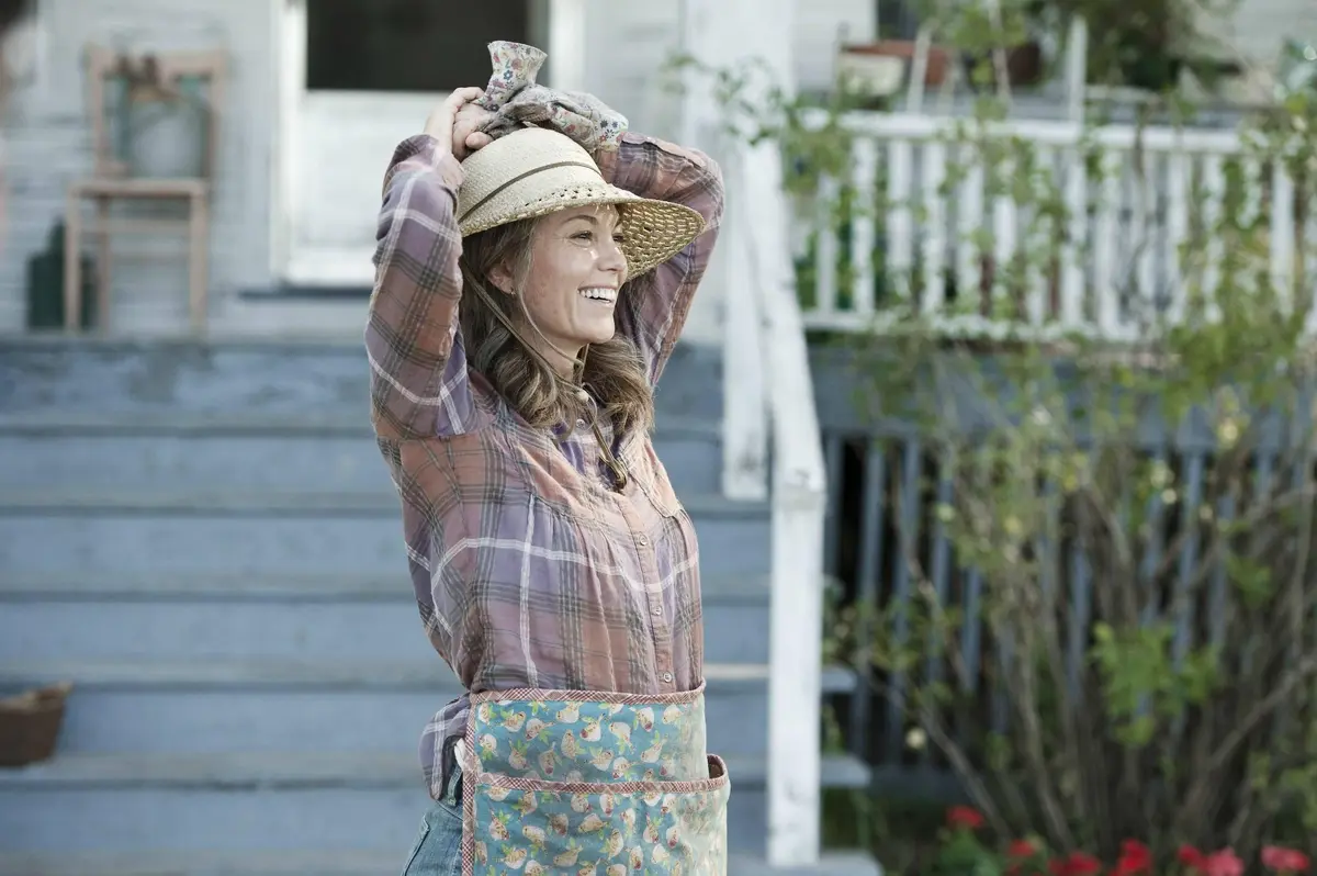 Martha Clark | DC Cinematic Universe Wiki | Fandom