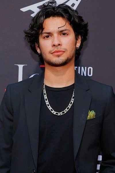 Xolo Maridueña | Wiki DC Comics | Fandom