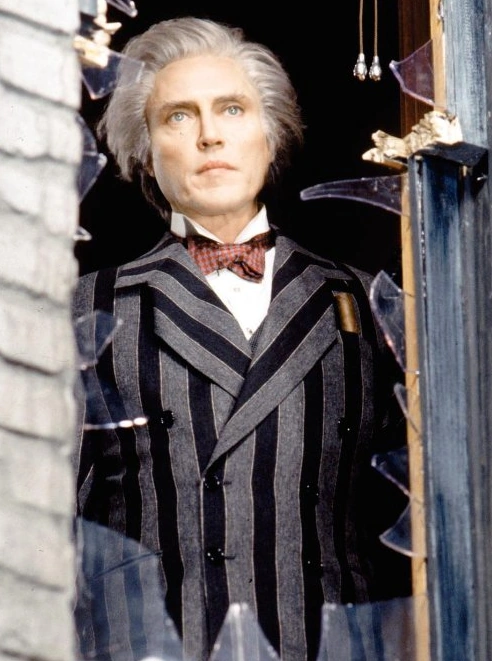 Max Shreck (Burtonverse) | DC Comics Wiki | Fandom