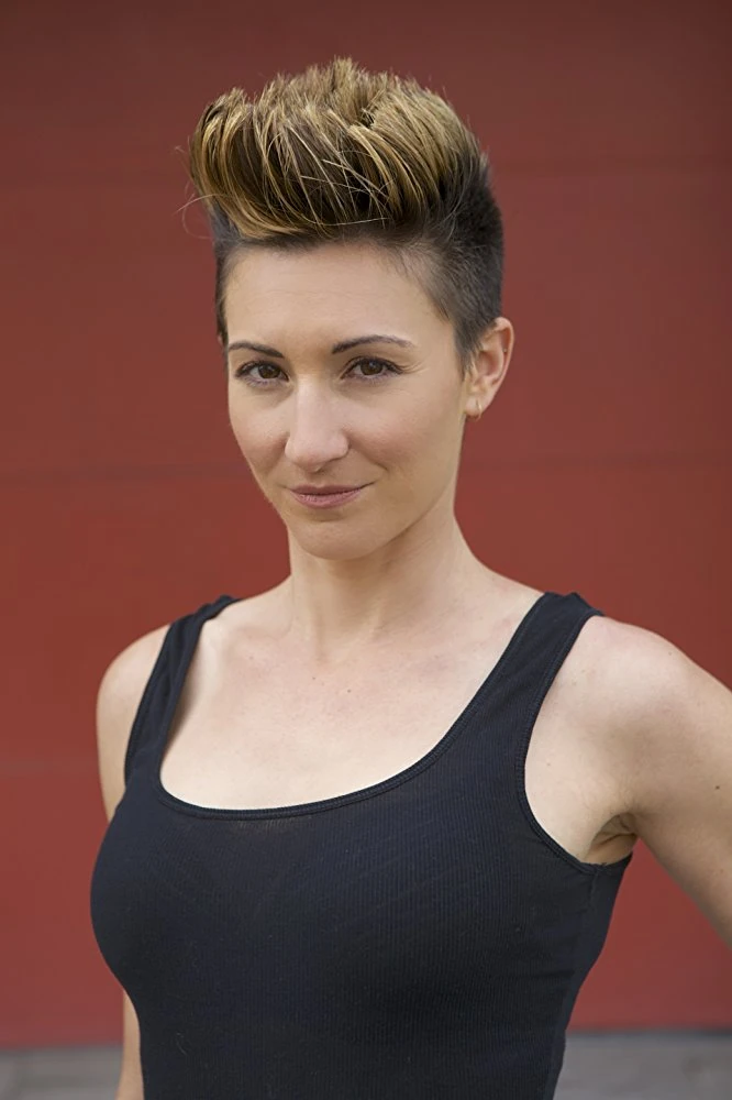 Elisabeth P. Carpenter | DC Extended Universe Wiki | Fandom