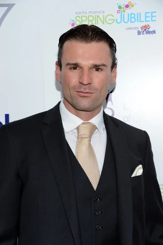 Stephen Dunlevy | DC Extended Universe Wiki | Fandom