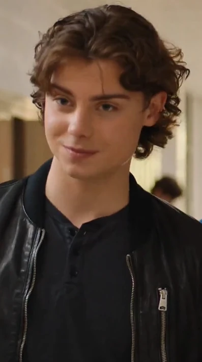 Brett Breyer | DC Extended Universe Wiki | Fandom