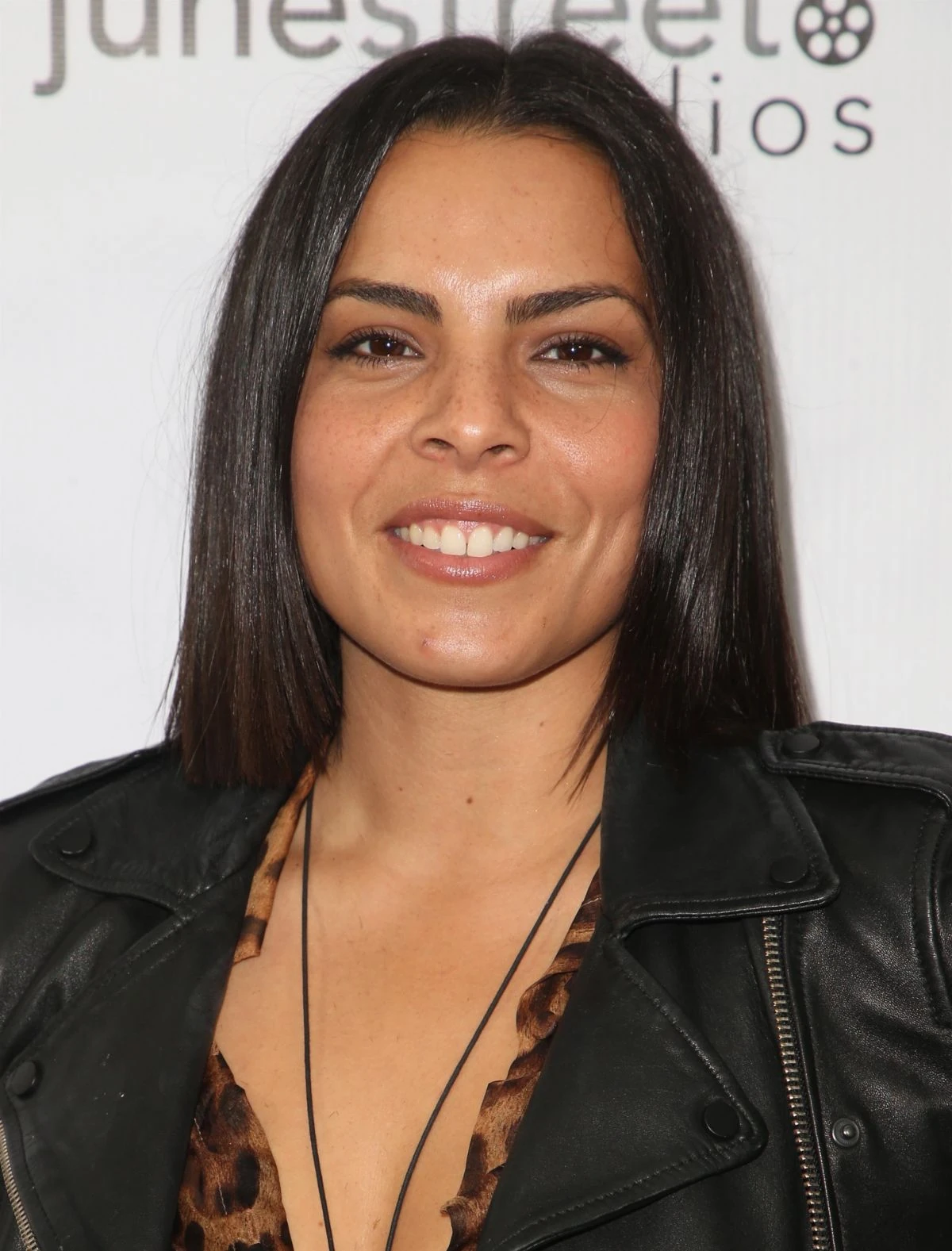 Sara Montez | DC Extended Universe Wiki | Fandom