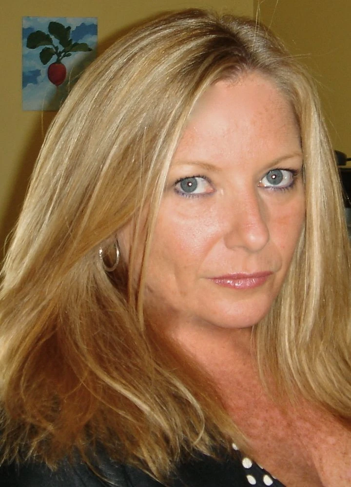 Rosie Bernhard | DC Extended Universe Wiki | Fandom