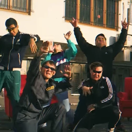 Zyn Zyn | Dance Central Custom DLCs Wiki | Fandom