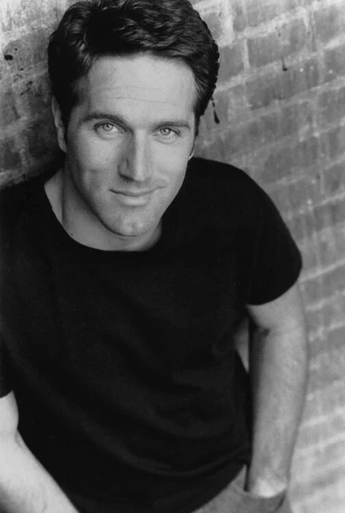 Ele Bardha | DC Movies Wiki | Fandom