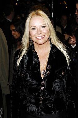 Pamela Stephenson | DC Movies Wiki | Fandom