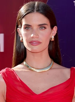 Sara Sampaio | DC Movies Wiki | Fandom