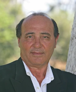 Justin De Rosa | DC Movies Wiki | Fandom