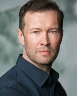 Gordon Alexander | DC Movies Wiki | Fandom