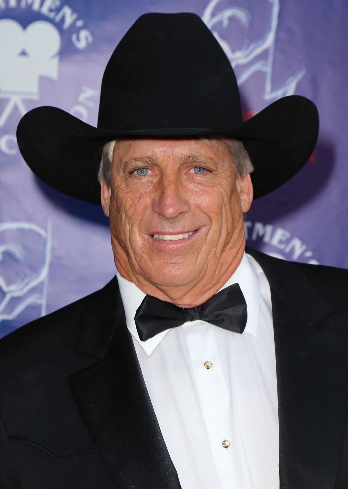 Diamond Farnsworth | DC Movies Wiki | Fandom