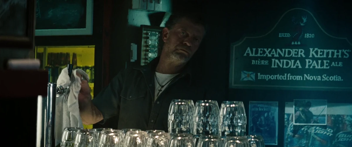 Weaver | DC Movies Wiki | Fandom