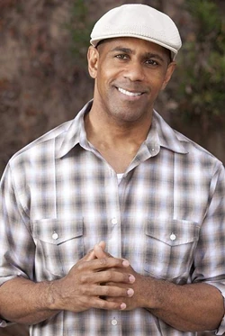 Robert Powell | DC Movies Wiki | Fandom