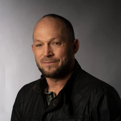 Jason Oettle | DC Movies Wiki | Fandom