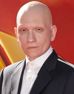 Anthony Carrigan | DC Movies Wiki | Fandom