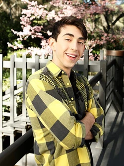 Jerry Martínez | Wiki DC | Fandom
