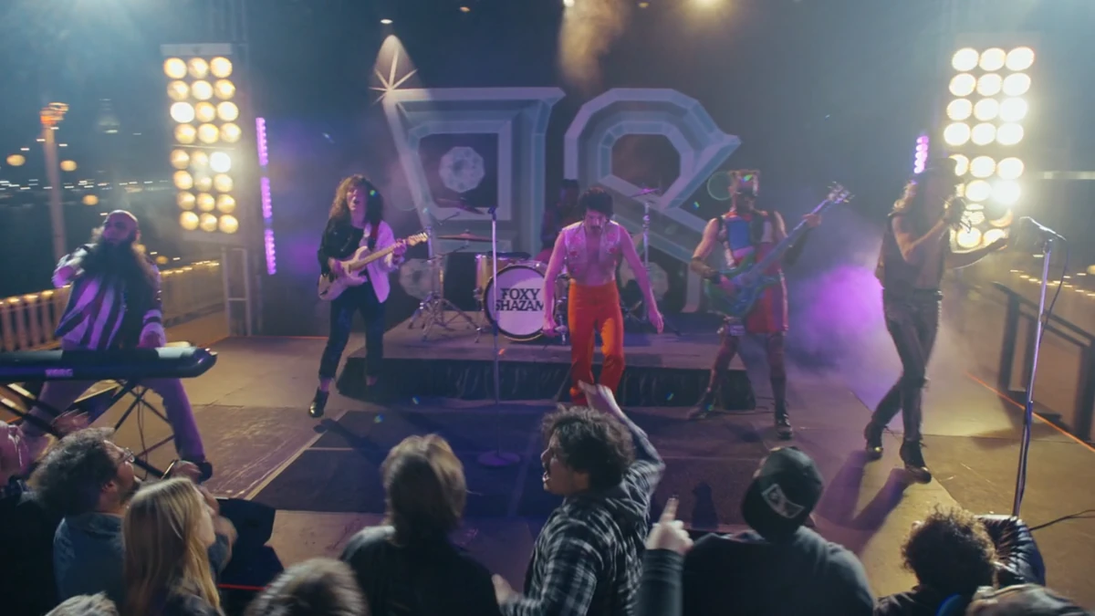 Foxy Shazam | DC Universe Wiki | Fandom