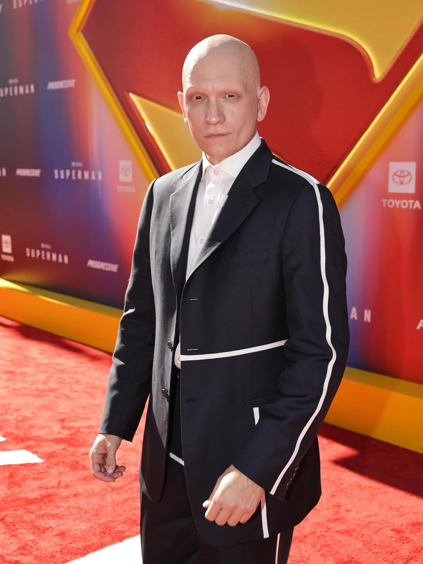 Anthony Carrigan | DC Universe Wiki | Fandom