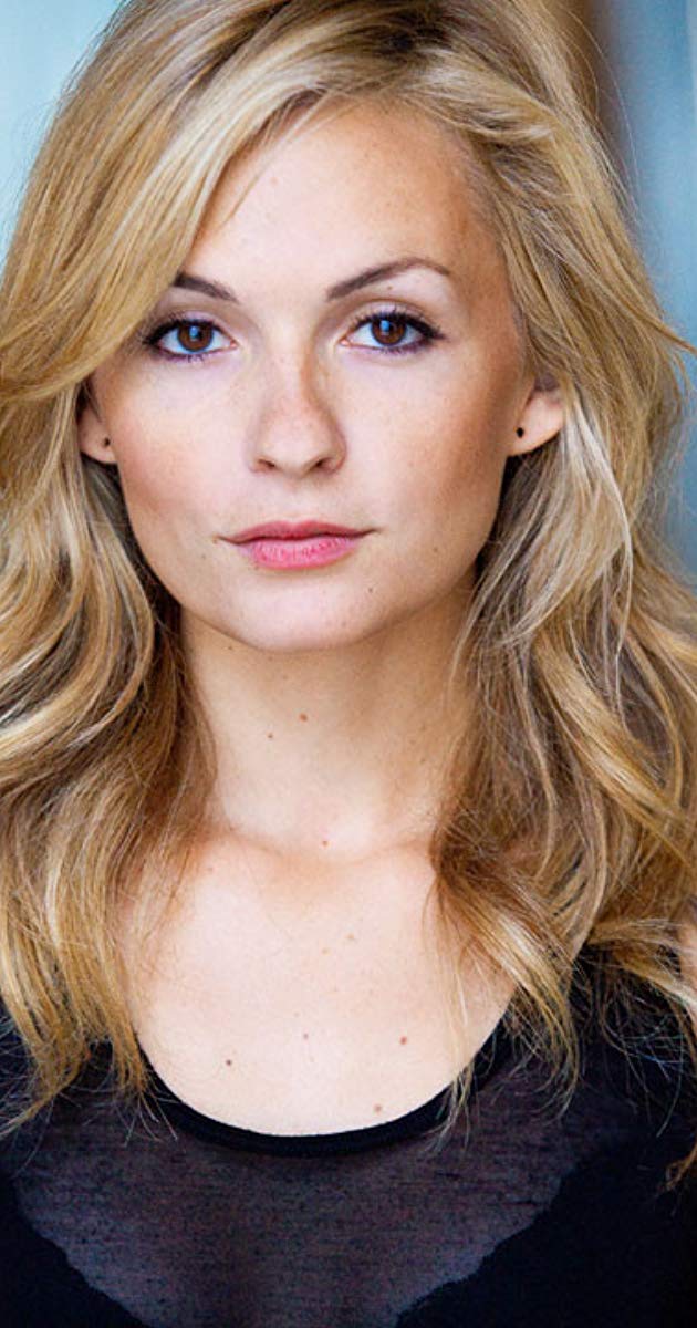 Lindsey Gort | DC Universe Wiki | Fandom