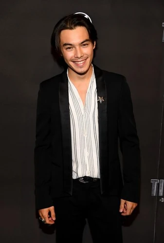 Ryan Potter | DC Universe Wiki | Fandom